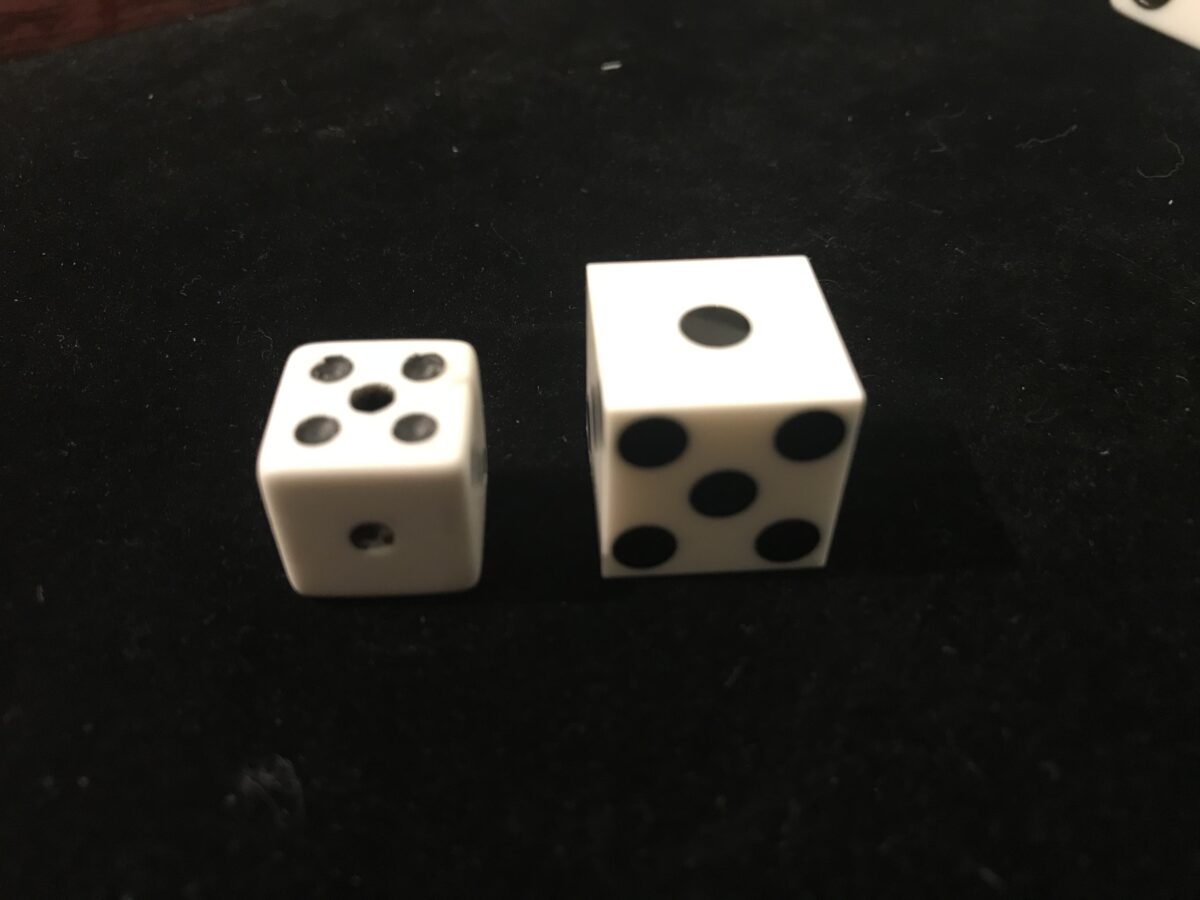cup and dice – MagicShow.Tips