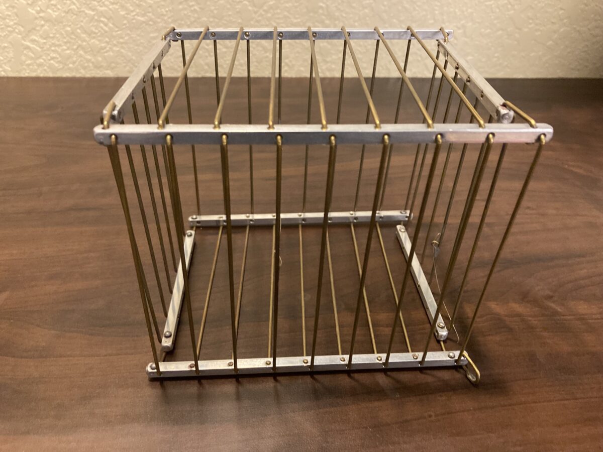 Four Cages… – MagicShow.Tips