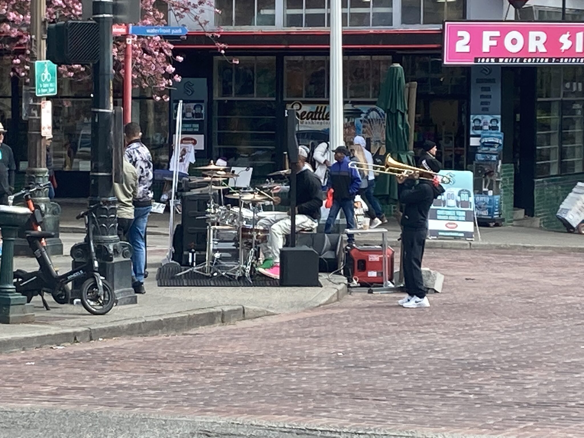 Extreme Street Performing… – MagicShow.Tips