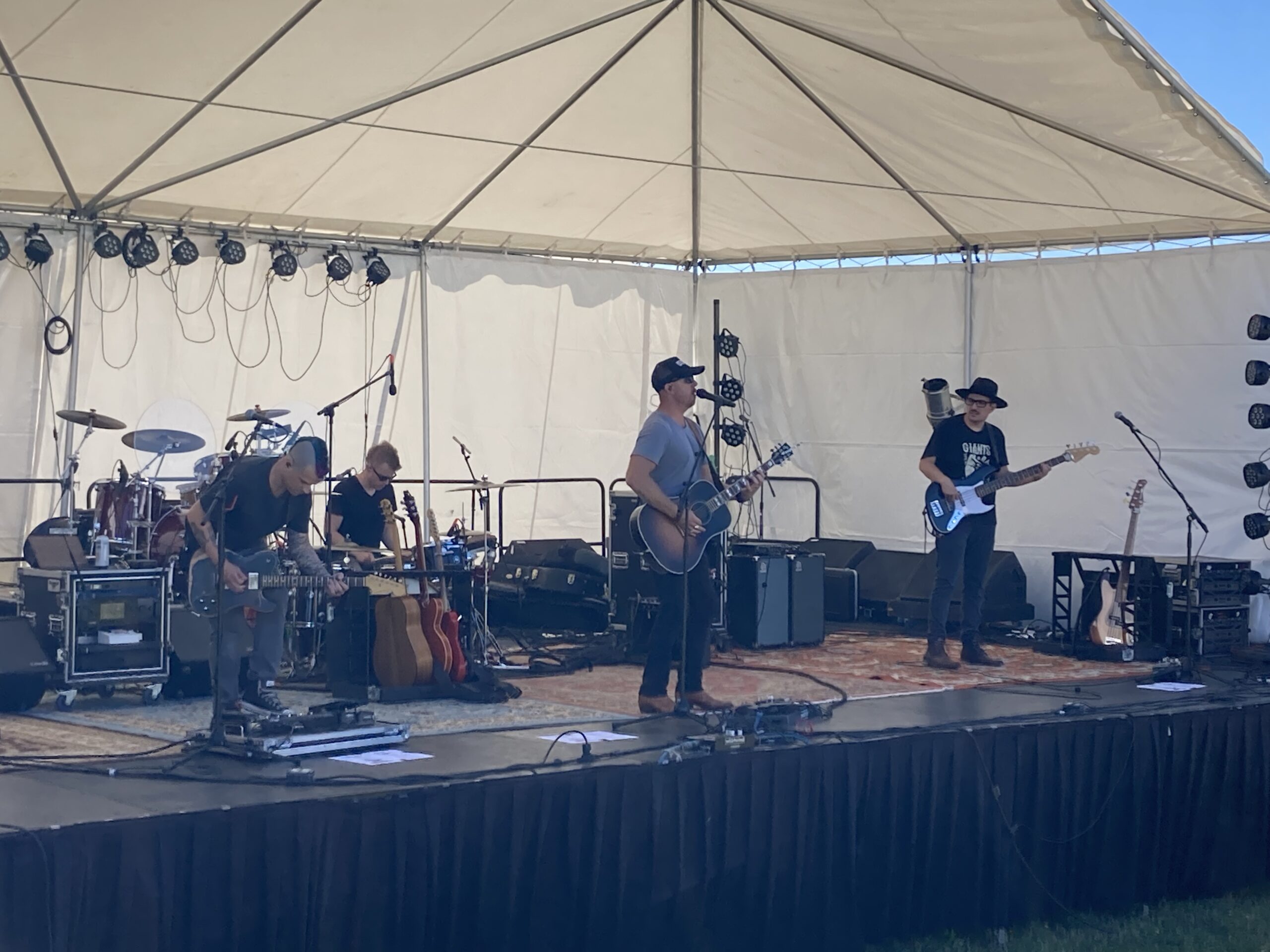 MagicShow.Tips – A daily blog about magic by Louie Foxx