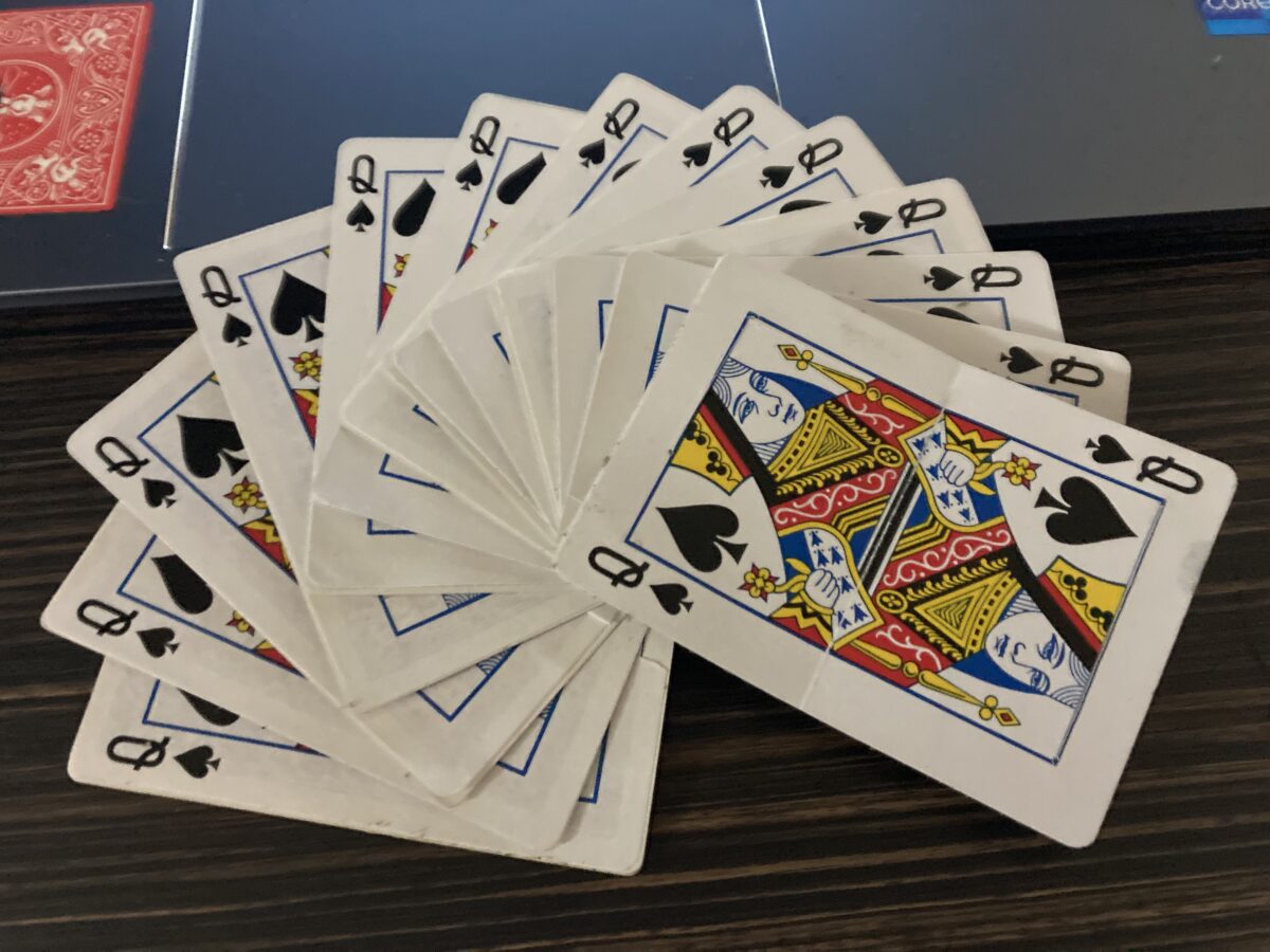 Auto Spring Fan Card Revelation – MagicShow.Tips