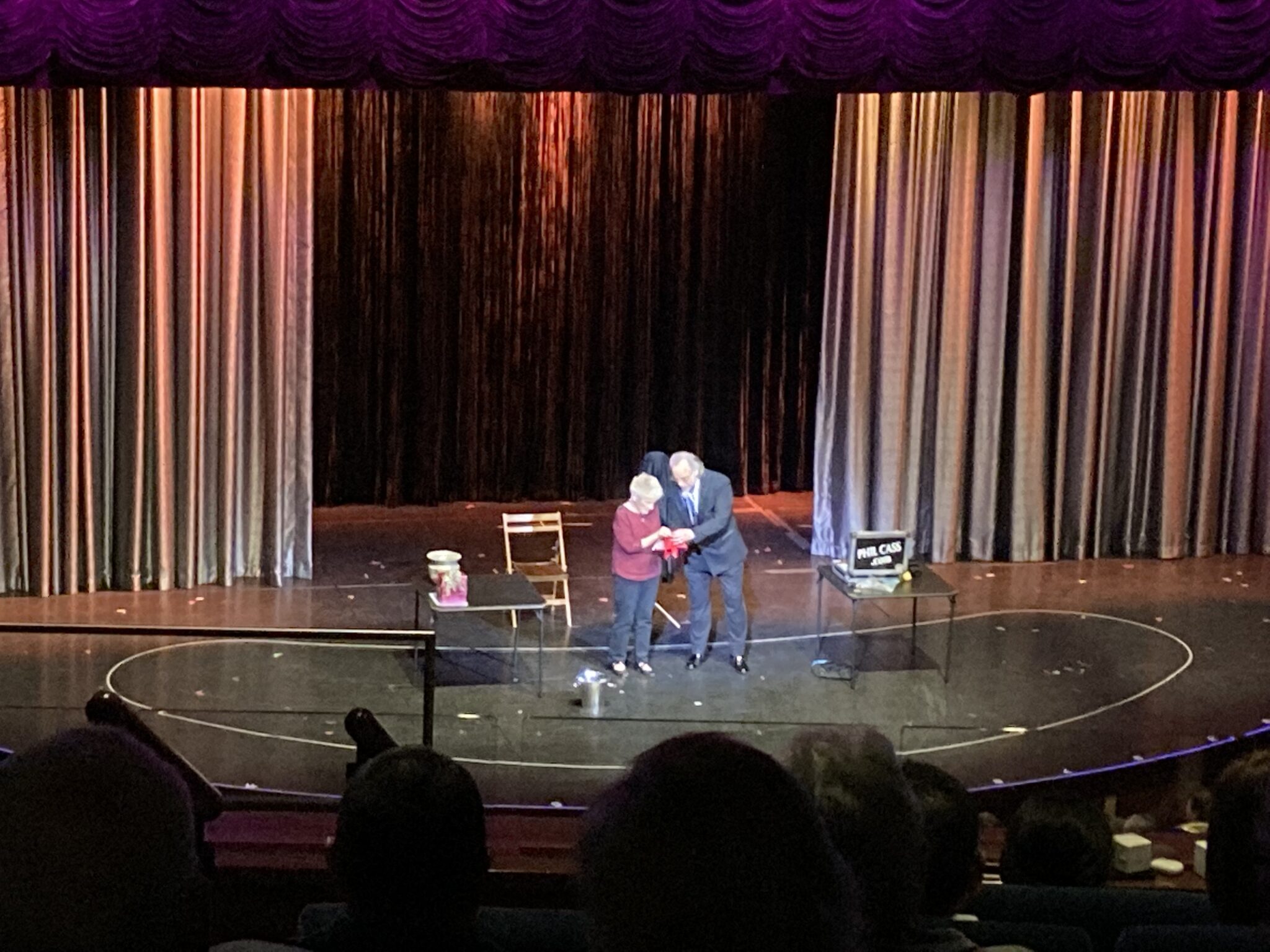 Phil Cass Show – MagicShow.Tips