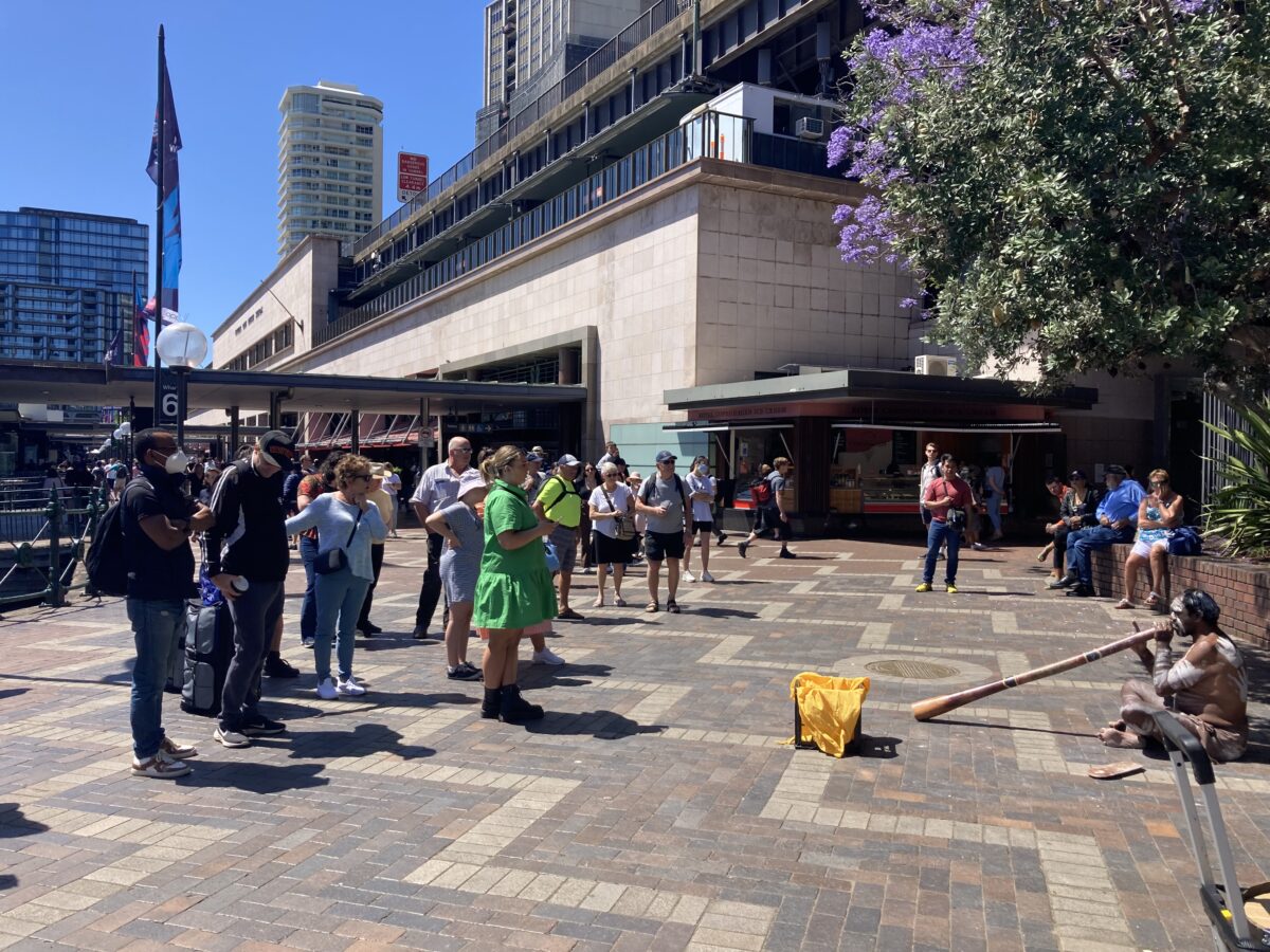 Busking in Sydney – MagicShow.Tips