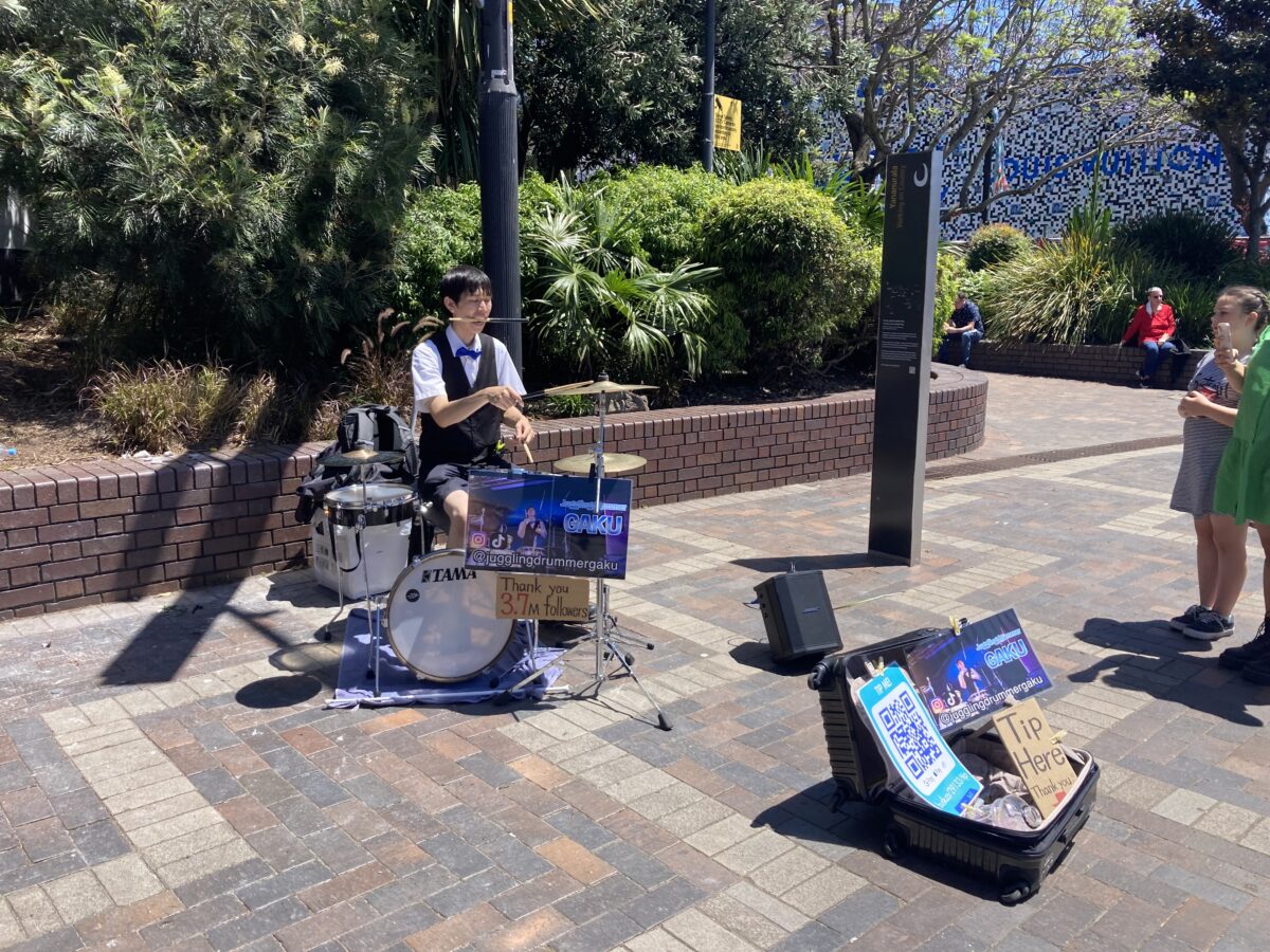 Busking in Sydney – MagicShow.Tips