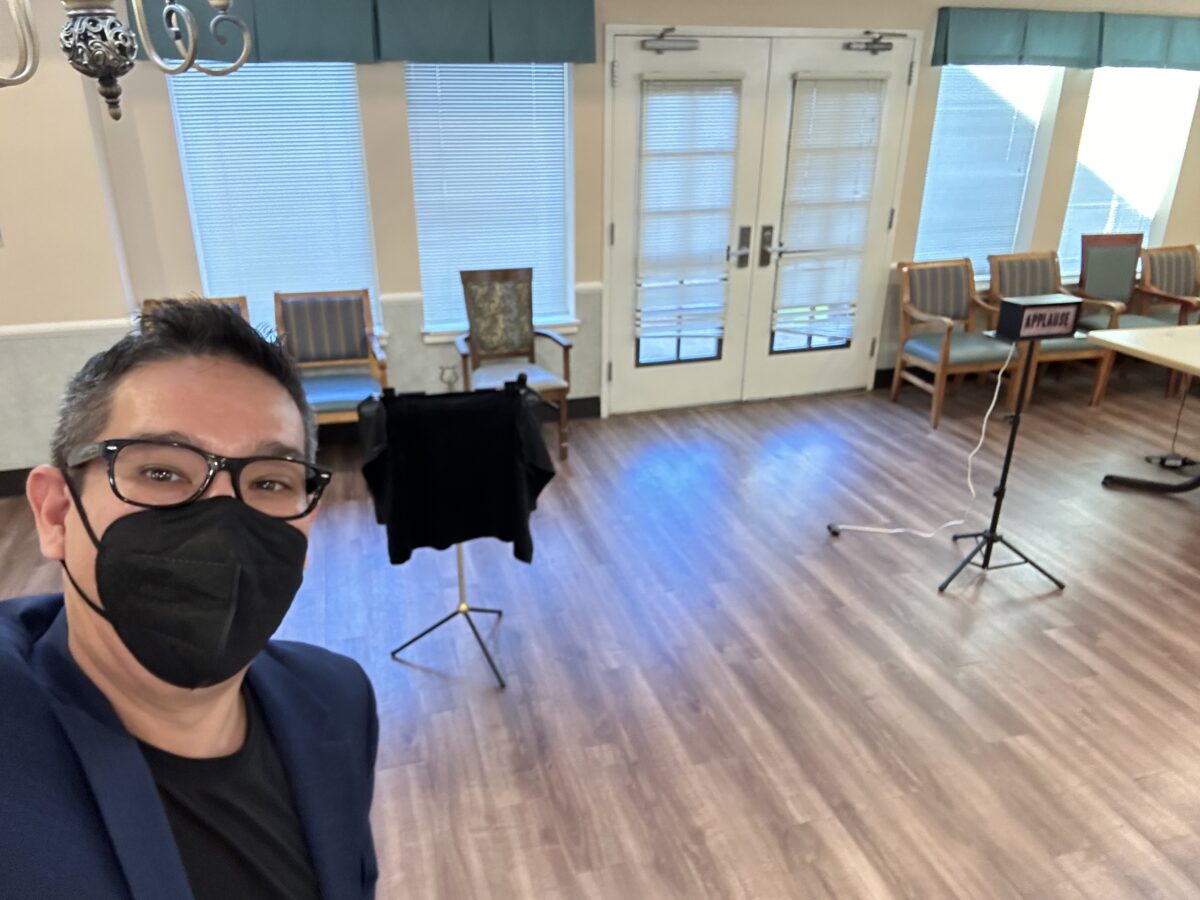 Smile Harder! – MagicShow.Tips