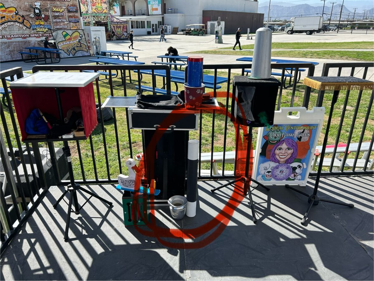 Sharing the Stage With my Own Props! – MagicShow.Tips