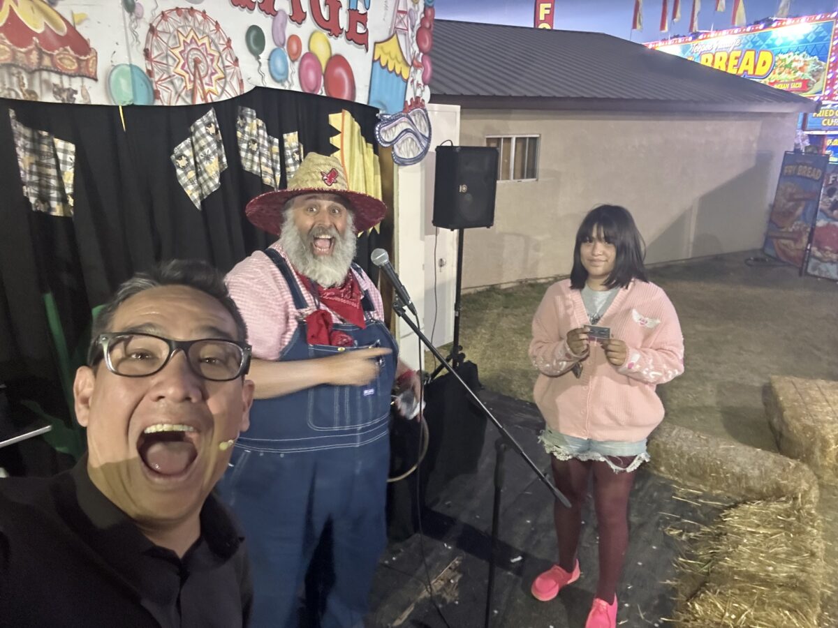 Uncle Otis – MagicShow.Tips