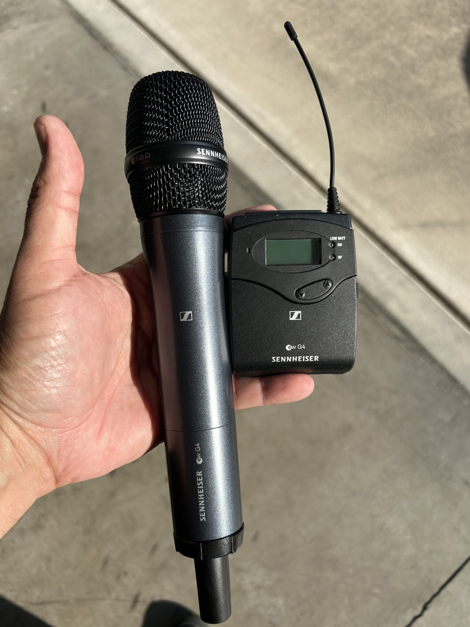 Handheld Microphone For Magic Shows – MagicShow.Tips