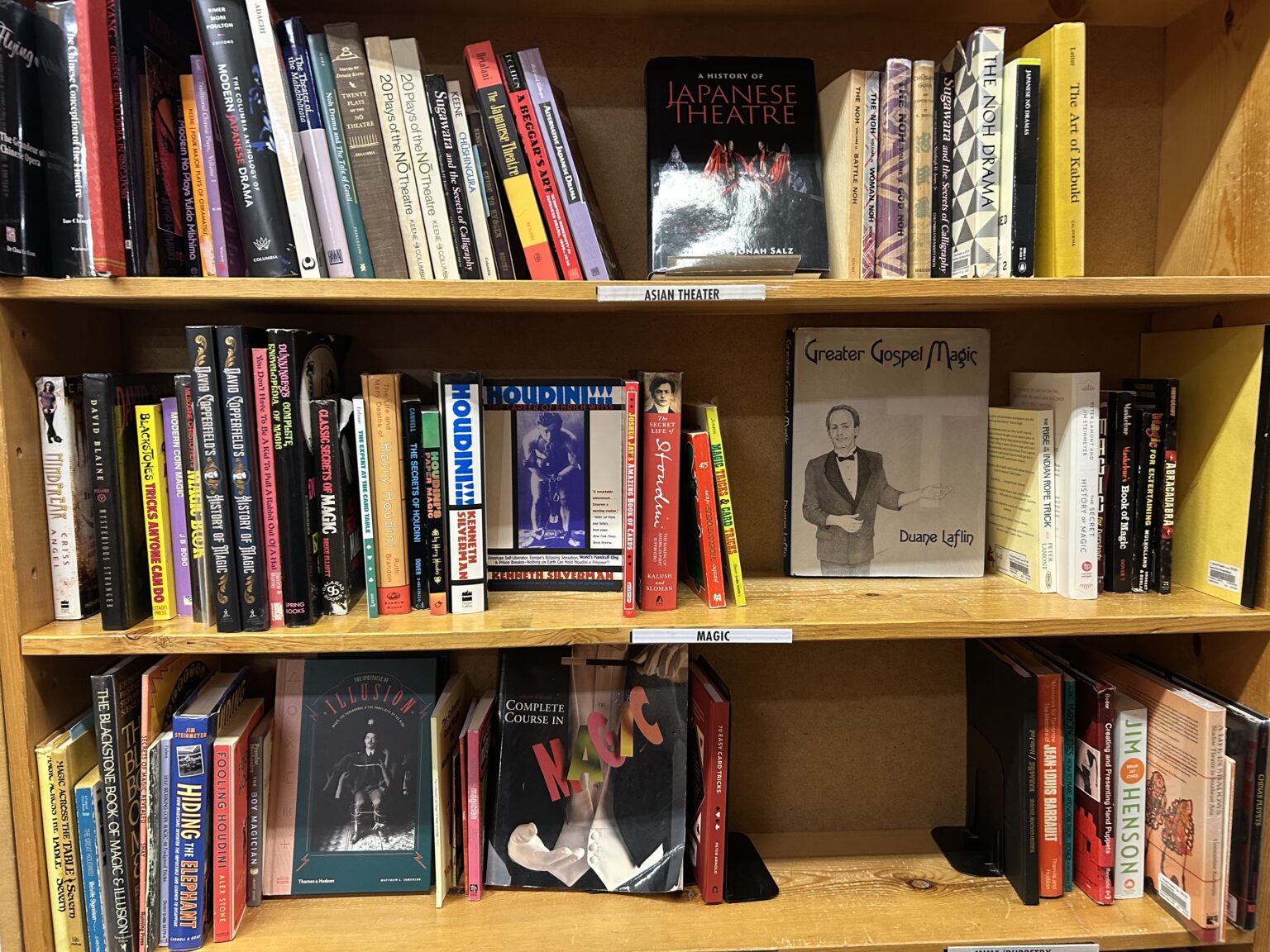 Magic Books at Powell’s Books – MagicShow.Tips